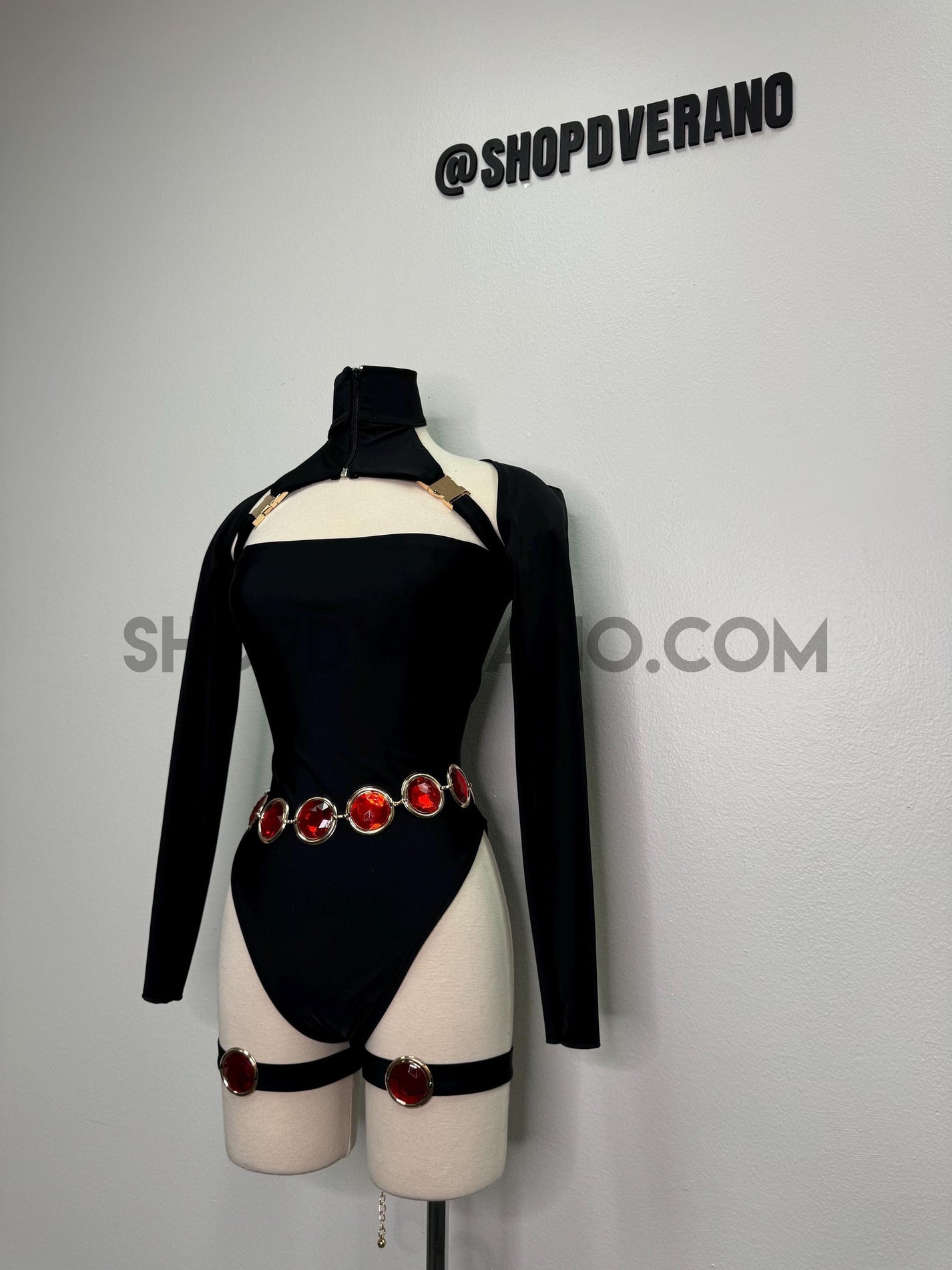 Shadow Set , Convention Outfit, Cosplay Outfit, Purple Cloke – DVERANO