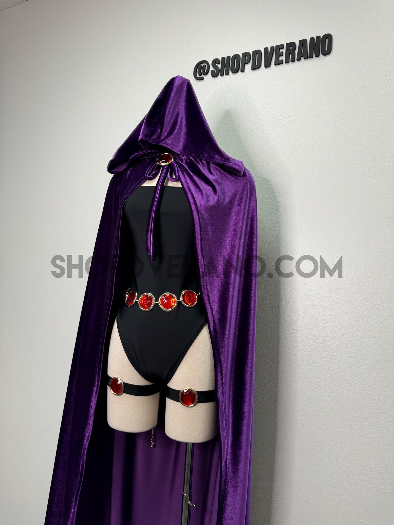 Shadow Set , Convention Outfit, Cosplay Outfit, Purple Cloke – DVERANO